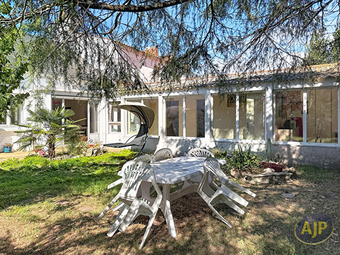 Les Sables-d'Olonne, Gare : Maison 6 pièces à vendre