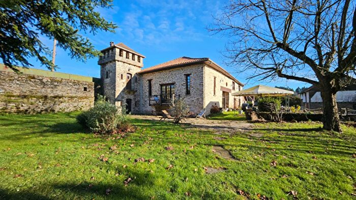 Maison 6 pièces à vendre - Saint-Yrieix-la-Perche