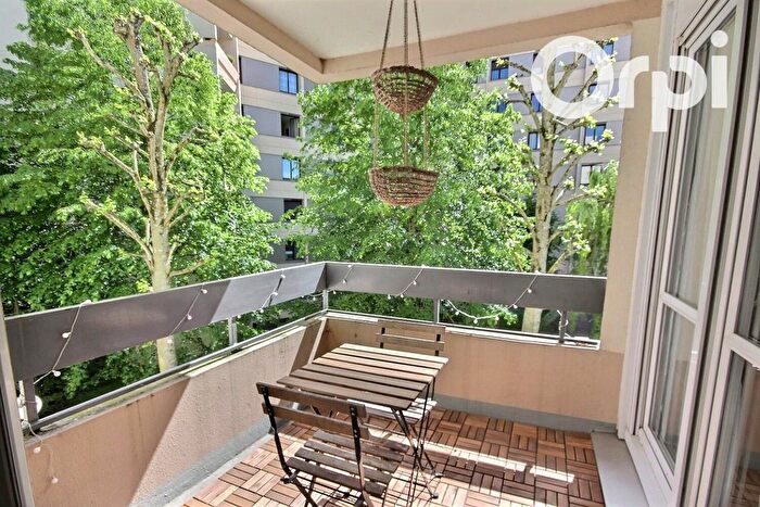 Appartement à louer - Montigny-le-Bretonneux, Les Prés - 3 pièces - 2 chambres