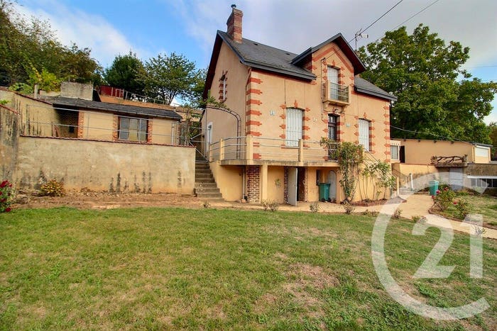 Saint-Calais - Maison 10 pièces à vendre