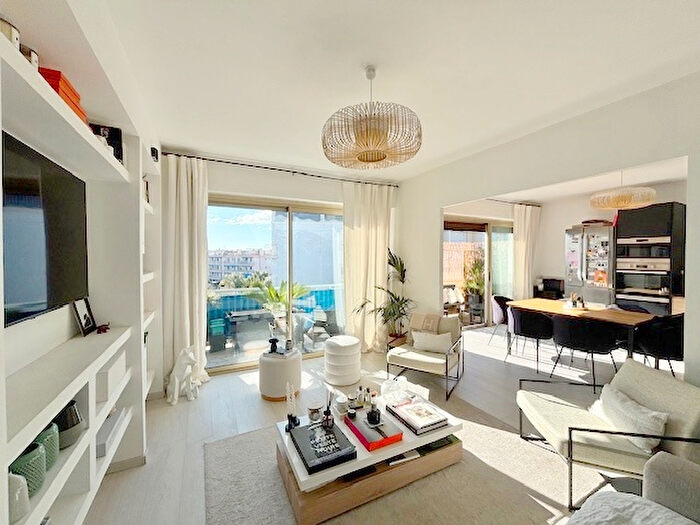 Appartement à vendre - Cannes, Petit Juas - 3 pièces - 2 chambres