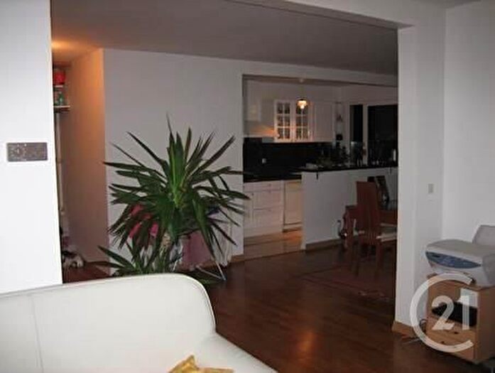 Montigny-le-Bretonneux, Le Pas du Lac : Appartement 4 pièces à louer