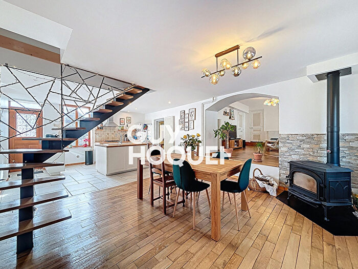 Maison à vendre - Viré - 8 pièces - 4 chambres