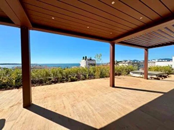 Appartement à vendre - Cannes, Petit Juas - 4 pièces - 2 chambres