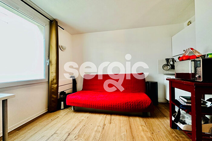 Appartement à vendre - Bussy-Saint-Georges, Violennes, Village - 1 pièce