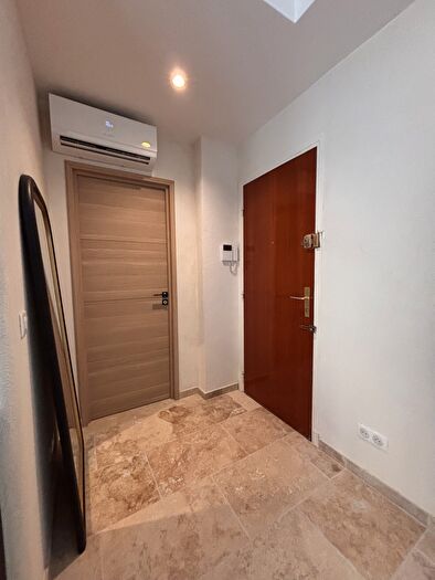 Appartement 2 pièces à louer - Nice, Carré dor