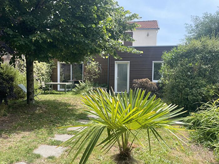 Saint-Sébastien-sur-Loire, Ouest - Maison 6 pièces à vendre