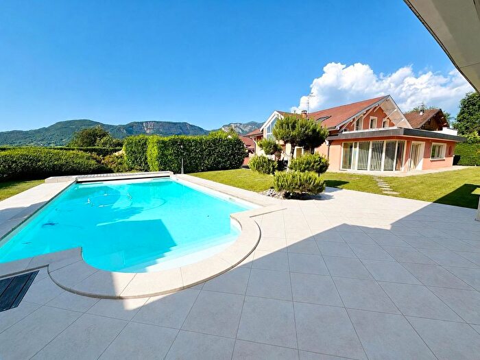 La Roche-sur-Foron - Maison 10 pièces à vendre