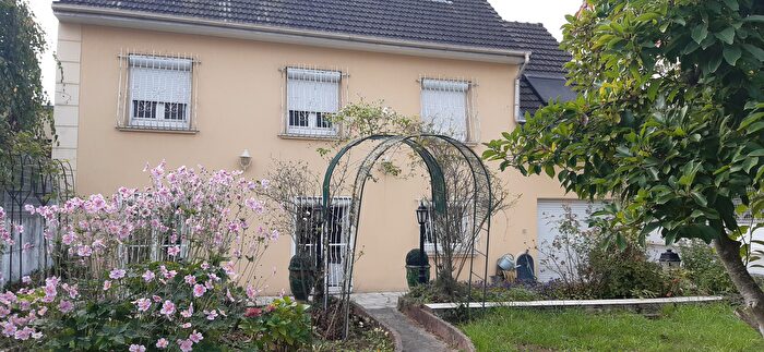 Maison à vendre - Gonesse, Les Marronniers, La Grande Vallée - 7 pièces - 5 chambres