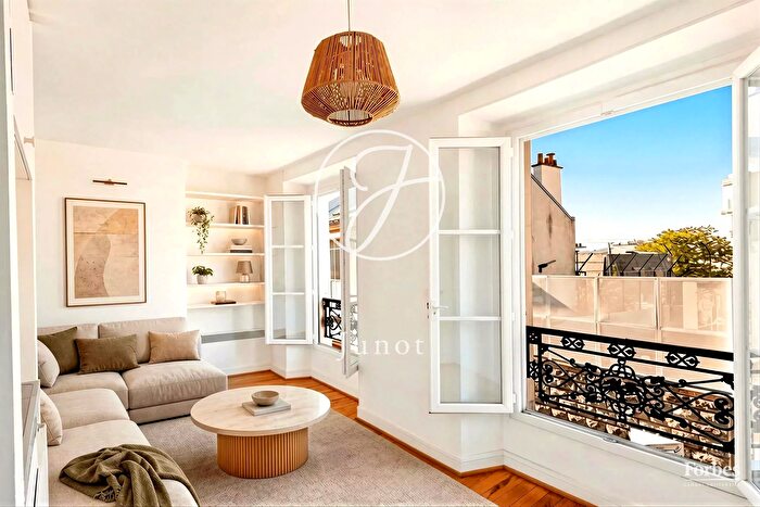 Appartement 1 pièce à Paris 18ème, Montmartre, Sacré Coeur, Abbesses, à vendre