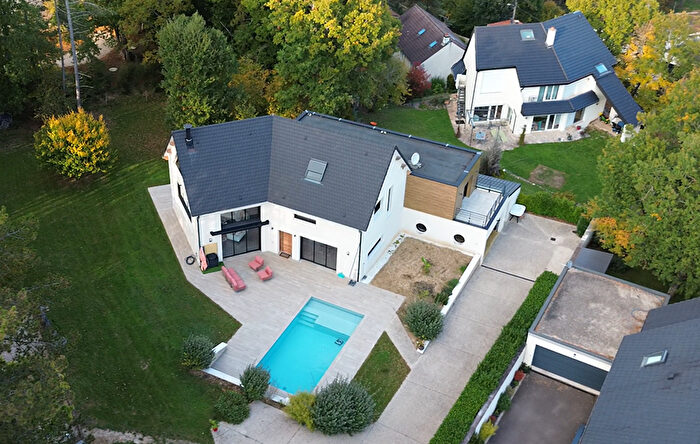 Maison à vendre - Velars-sur-Ouche - 8 pièces - 5 chambres