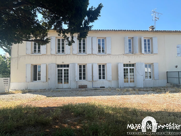 Maison 4 pièces à vendre à Châteaubernard