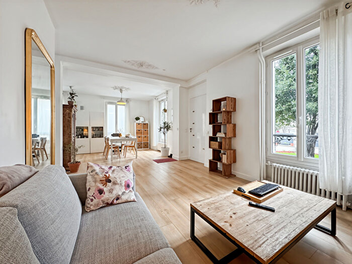 Maison à vendre - Rosny-sous-Bois, Centre-ville - 6 pièces - 4 chambres