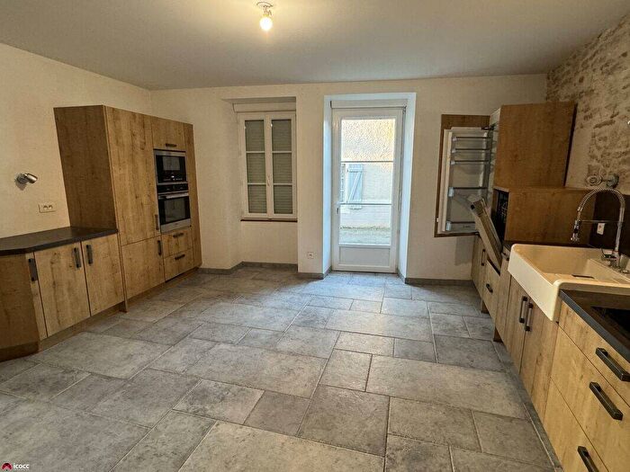 Maison à louer - Moutiers-sur-le-Lay - 5 pièces - 3 chambres