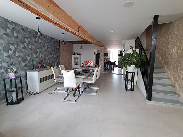 Vermenton : Maison 6 pièces à vendre
