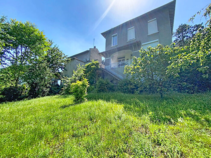 Maison 4 pièces à Caluire-et-Cuire, Montessuy, à louer