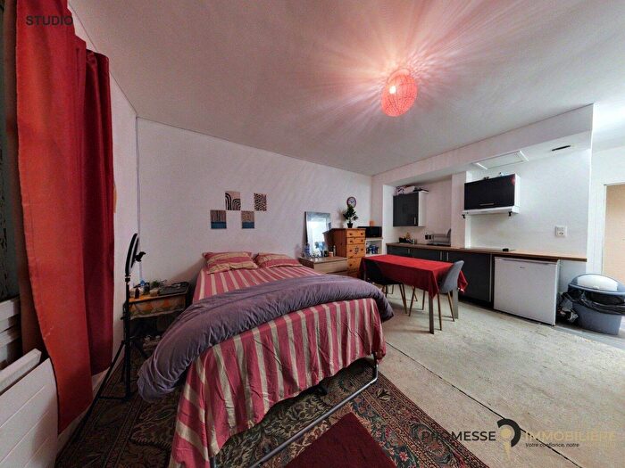 Centre Ville-Charner, Saint-Brieuc : Appartement 1 pièce à louer