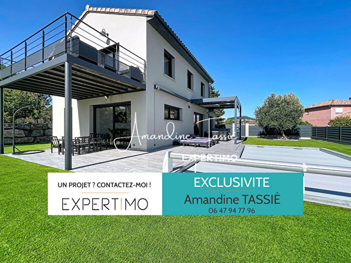 Millau, Viastels, Louga, Malhourtet, Aumières : Maison 5 pièces à vendre