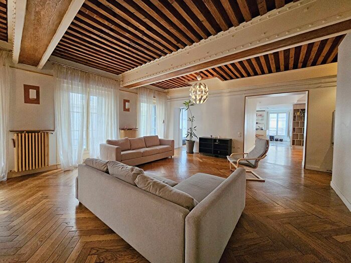 Appartement à louer - Ainay, Lyon ème arrondissement - 4 pièces - 3 chambres