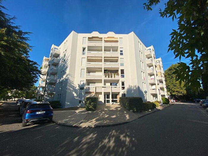 Bordeaux, Villa Primrose : Appartement 5 pièces à louer
