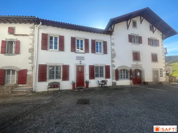 Maison à vendre - Ostabat-Asme - 5 pièces - 3 chambres