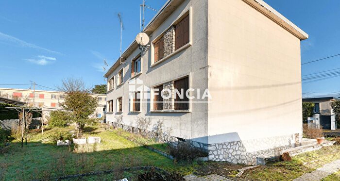 Appartement à vendre - Dammarie-les-Lys, Petit Dammarie, Croix Saint-Jacques - 3 pièces - 2 chambres