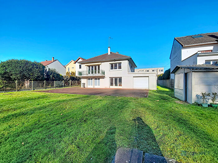 Maison à vendre - Arpajon - 6 pièces - 4 chambres