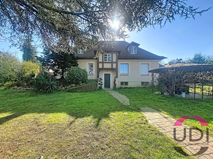 Maison à vendre - Itteville - 8 pièces - 7 chambres