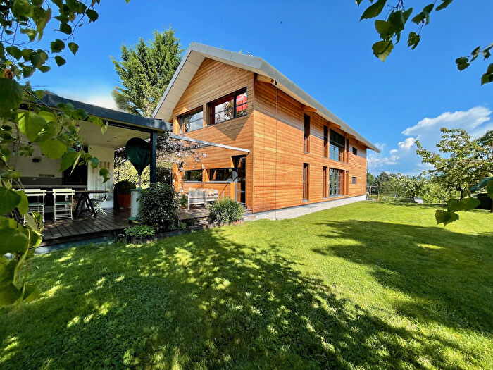 Maison à vendre - Divonne-les-Bains - 8 pièces - 5 chambres