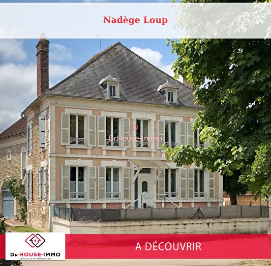Maison 8 pièces à Thury, à vendre
