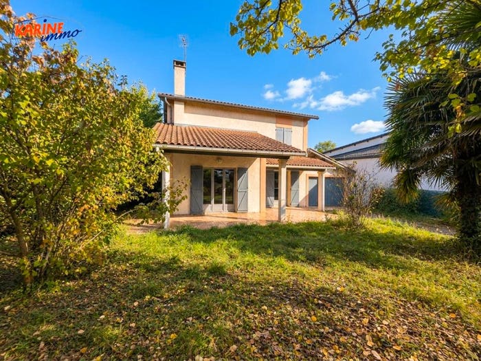 Maison 5 pièces à vendre à Cailloux-sur-Fontaines