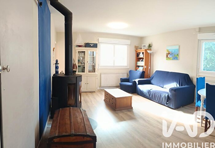 Maison à vendre - Bourges, Aéroport, Vauvert, Pierrelay, Pissevieille - 8 pièces - 6 chambres