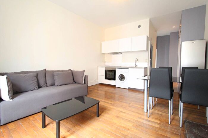 Appartement 2 pièces à Grenoble, Championnet, à louer
