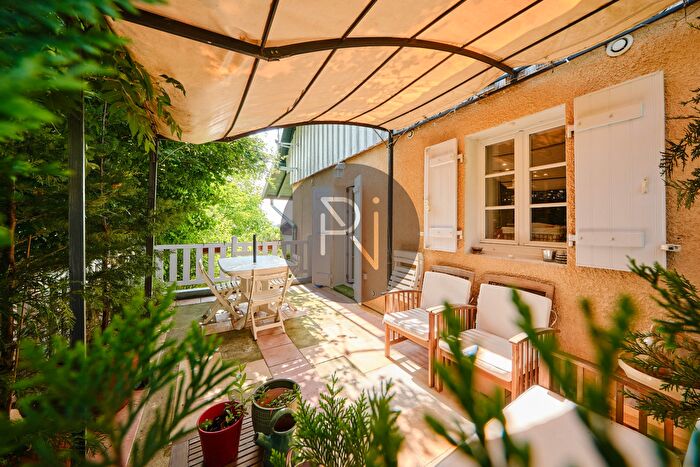 Maison 7 pièces à Poisy, à vendre