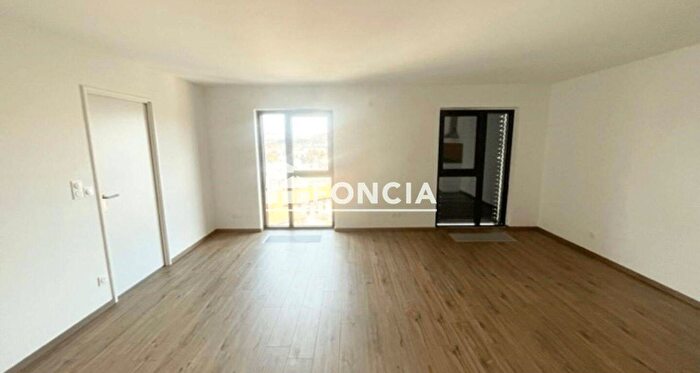 Châteaucreux, Saint-Étienne : Appartement 2 pièces à louer