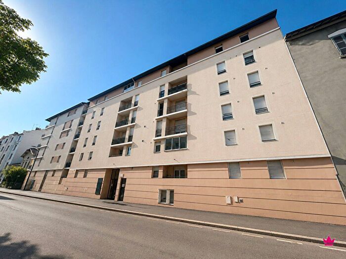 Centre Ville, Saint-Fons - Appartement 3 pièces à louer