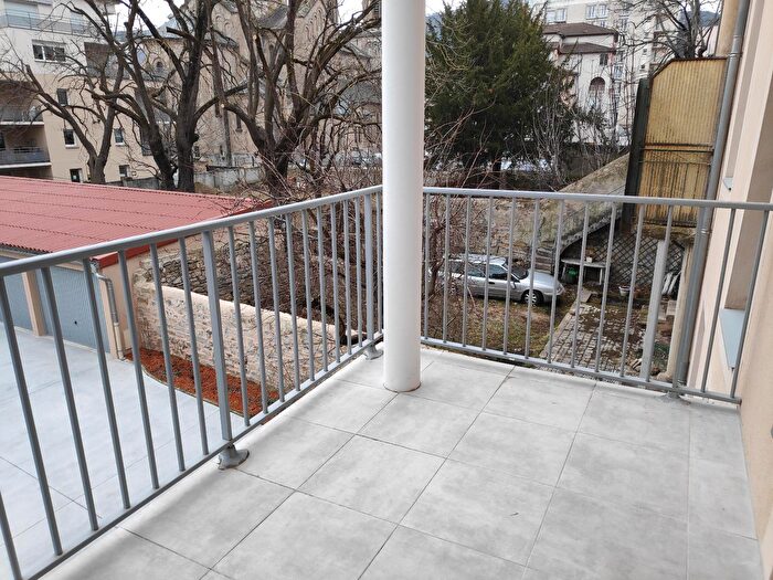Millau, Jean Jaurès - Appartement 2 pièces à louer