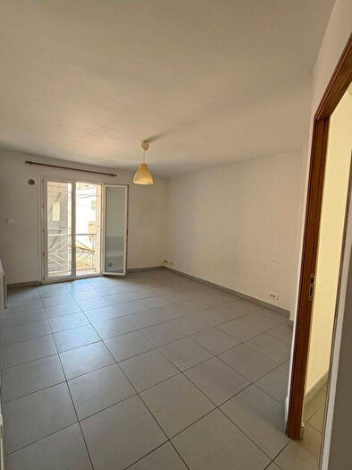 Sud Est Ouest, Pélissanne - Appartement 2 pièces à louer