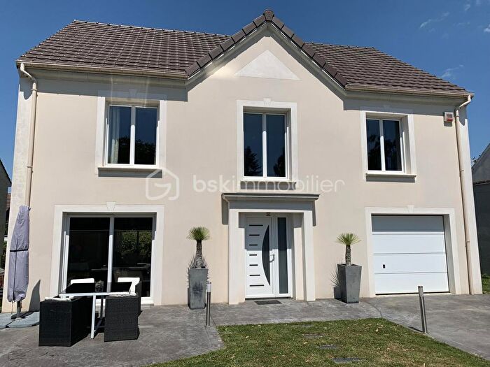 Maison à vendre - Quincy-Voisins - 6 pièces - 4 chambres