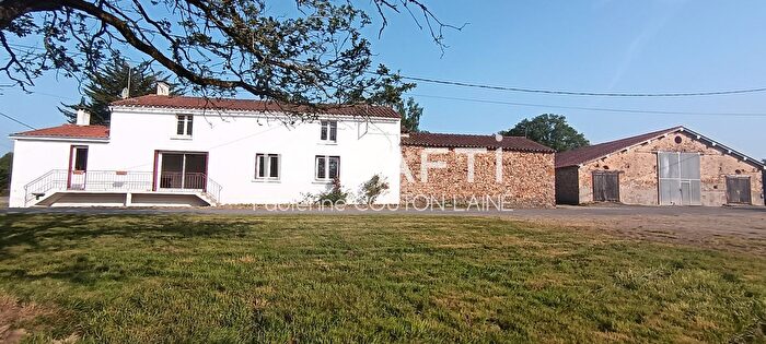 Maison à vendre - Venansault - 8 pièces - 5 chambres