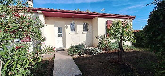 Maison 4 pièces à Chaniers, à vendre