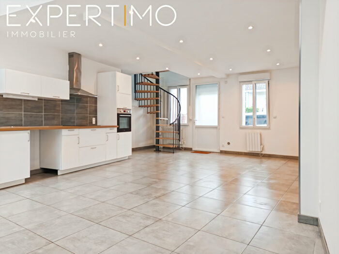 Maisons à vendre et appartements à louer - 3