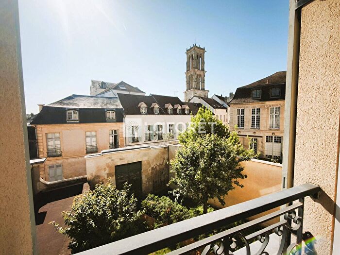 Gate Vigne, Mantes-la-Jolie : Appartement 2 pièces à louer