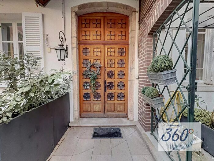 Appartement à vendre - Louhans - 4 pièces - 2 chambres