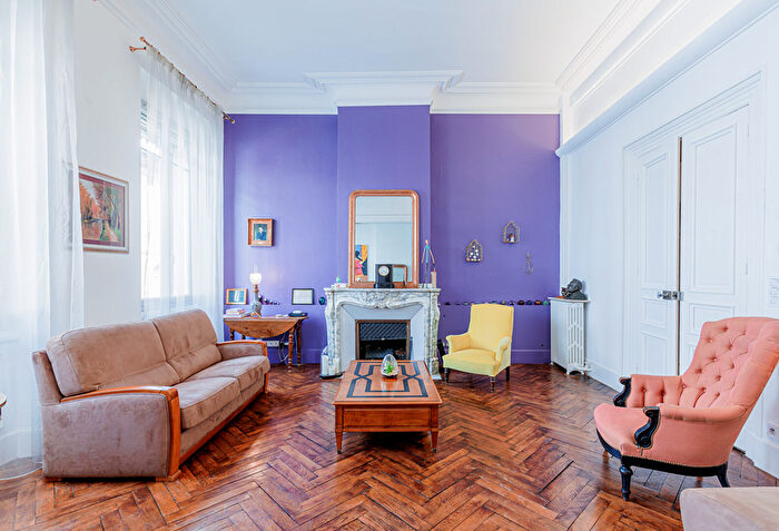 Maisons à vendre et appartements à louer - 1