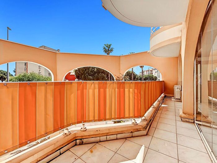 Appartement à vendre - Fréjus, Fréjus Plage - 3 pièces - 2 chambres