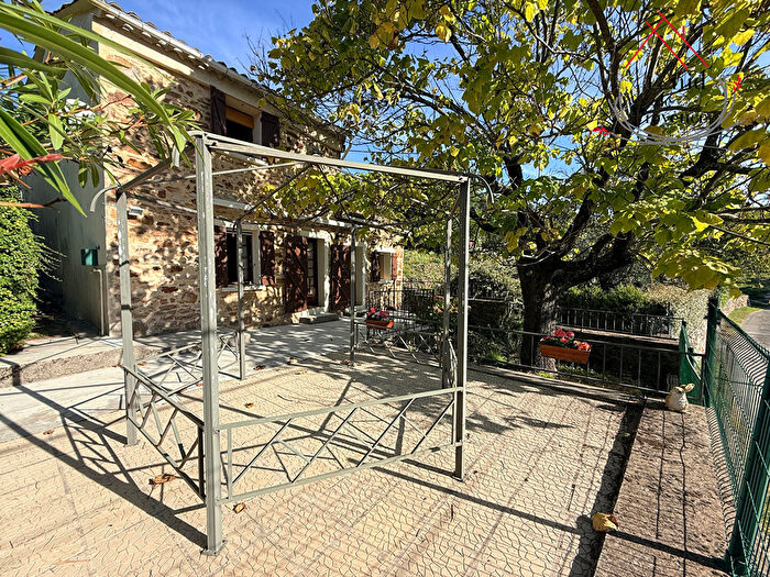 Maison à vendre - Robiac-Rochessadoule - 6 pièces - 4 chambres