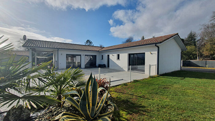 Maison à vendre - Hagetmau - 6 pièces - 5 chambres