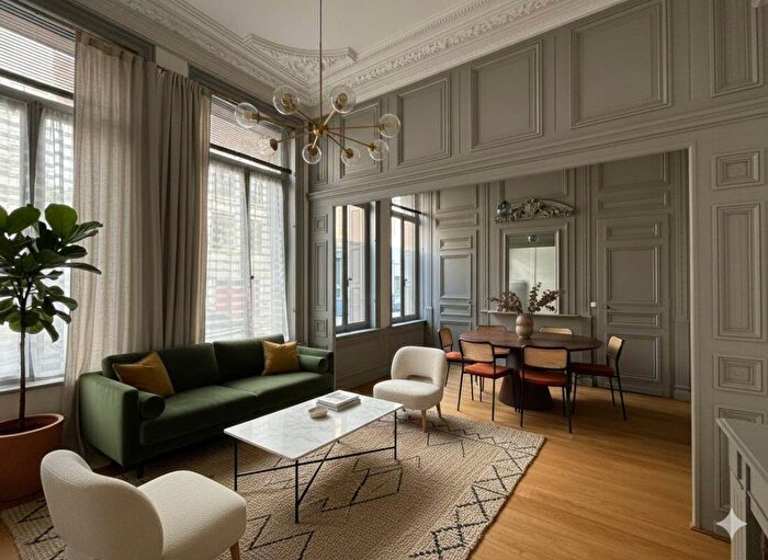 Appartement à louer - Vieux Lille - 3 pièces - 2 chambres