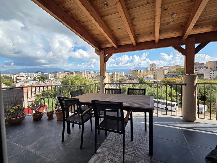 Appartement à vendre - Ajaccio, Citadelle - 4 pièces - 3 chambres